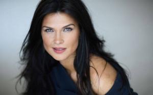 Monica Dean salary, net worth, affair, nationality, presenter, actress ...