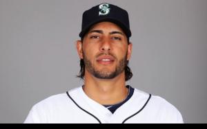 Michael Morse biography, married, wife, injury, salary, height • biography
