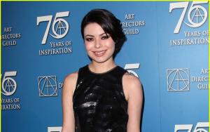 Miranda Cosgrove biography, net worth, age, bio, now, kissin u • biography