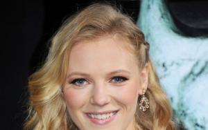 Emma Bell facebook, hot, emmabell, necklace, gal • biography