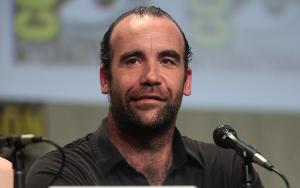 Rory McCann age, height, weight, looks, boot, girlfriend, married, wife ...