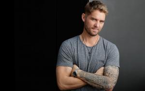 Brett Young age, bio, career, height, salary, children, nationality ...