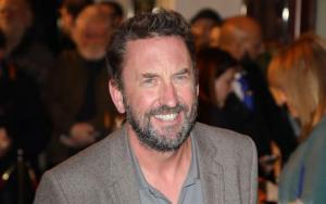 Lee Mack wife, dating, wedding, family, net worth, wiki • biography