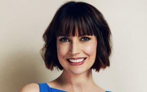 Julie Ann Emery age, bio, wiki, hairstyle, family, husband, now • biography